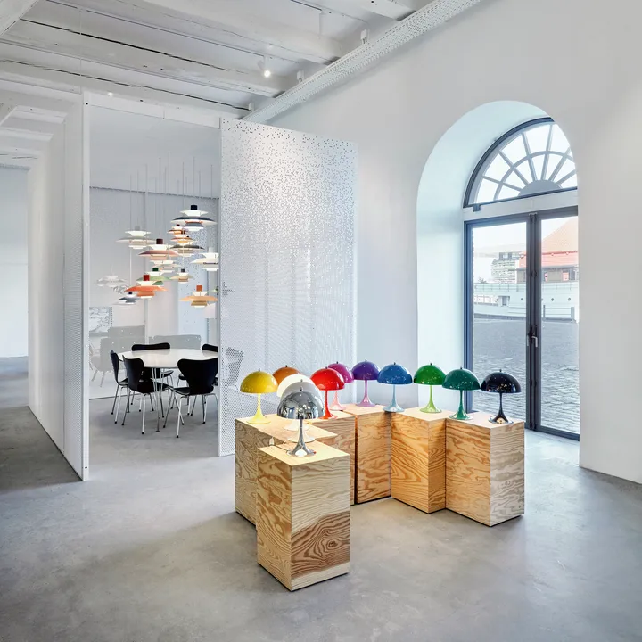 Panthella MINI Tischleuchte | Louis Poulsen → NordicNest.de